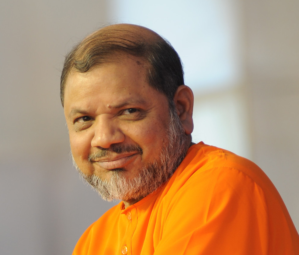 Swami Tejomayananda – At His Master’s Feet | Chinmaya Mission of South ...